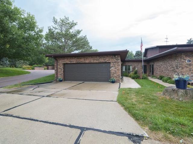 500 46th St Unit 4, Sioux City, IA 51104