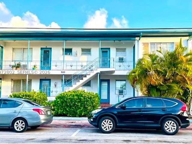 500 77th St Apt 3, Miami Beach, FL 33141