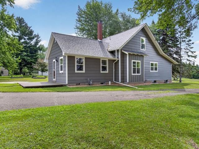 500 8th St SE, Braham, MN 55006