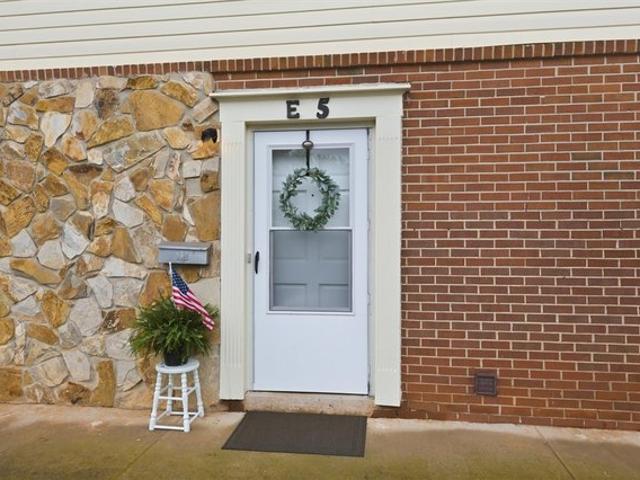 500 Concord Rd Apt E5, Anderson, SC 29621