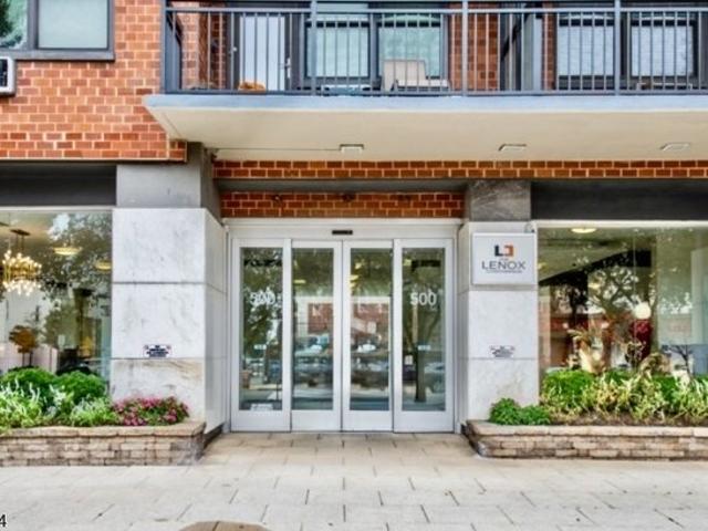 500 Central Ave Apt 516, Union City, NJ 07087