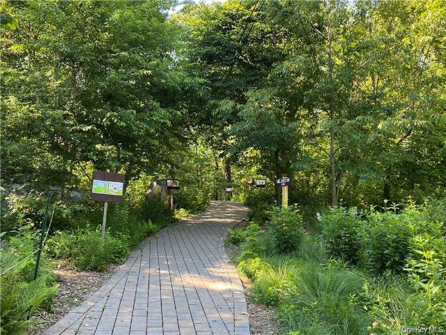 500 Central Park Avenue 323