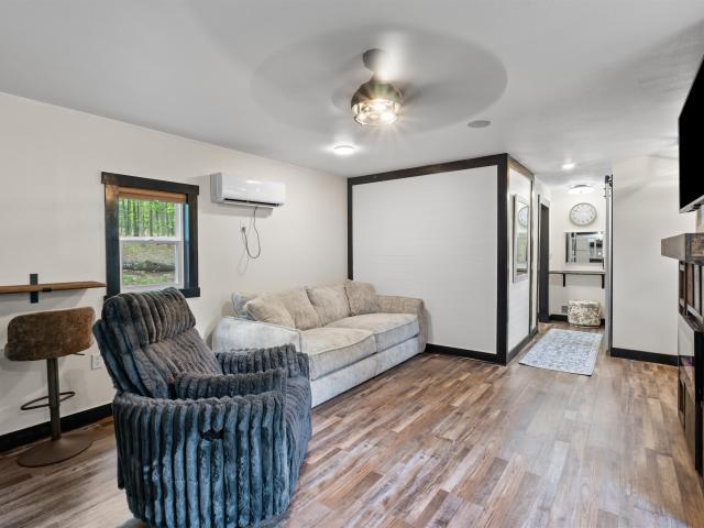 500 Chapel Hill Loop