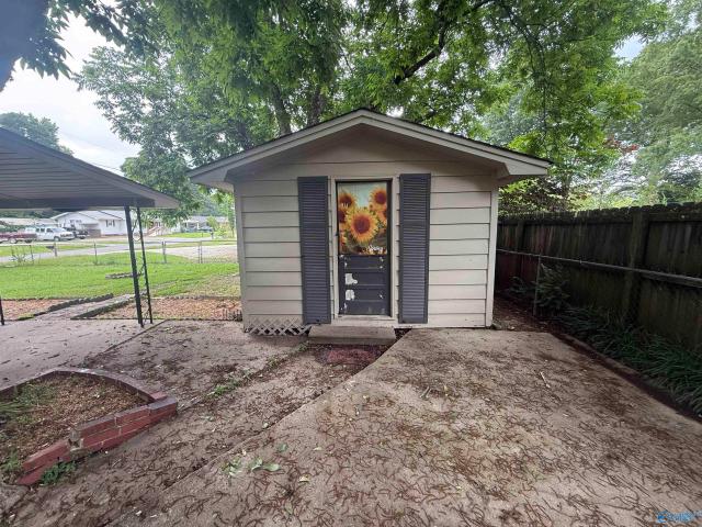500 Crestline Drive