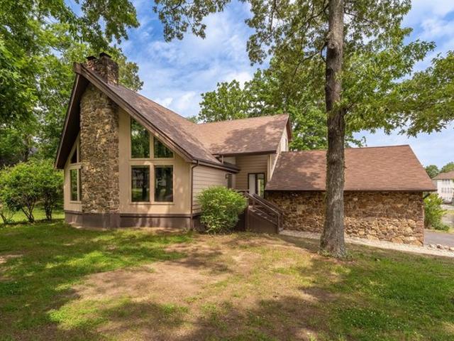500 Arbor Dr, Carterville, IL 62918