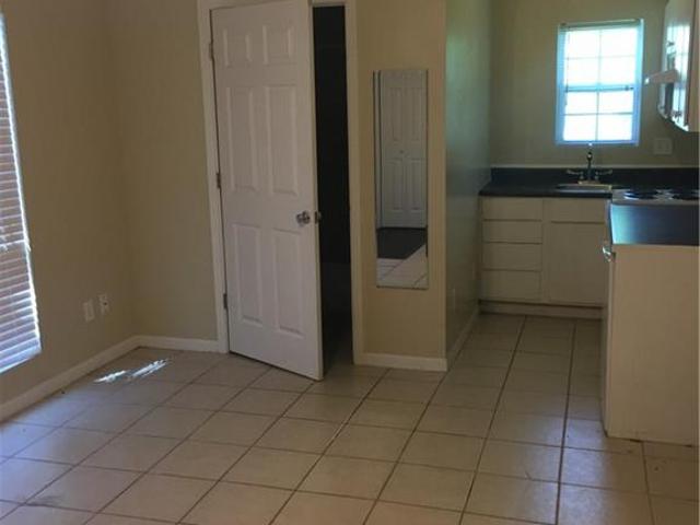 500 B Nagle St, College Station, TX 77840 | MLS #26004 | Compass