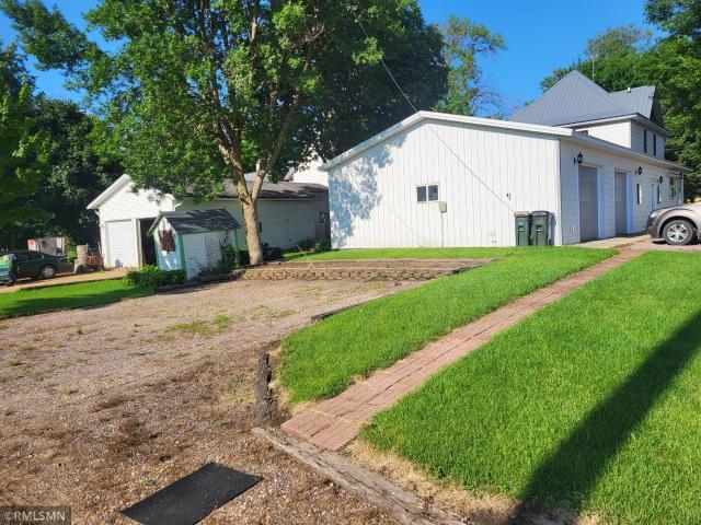 500 Bowman Street