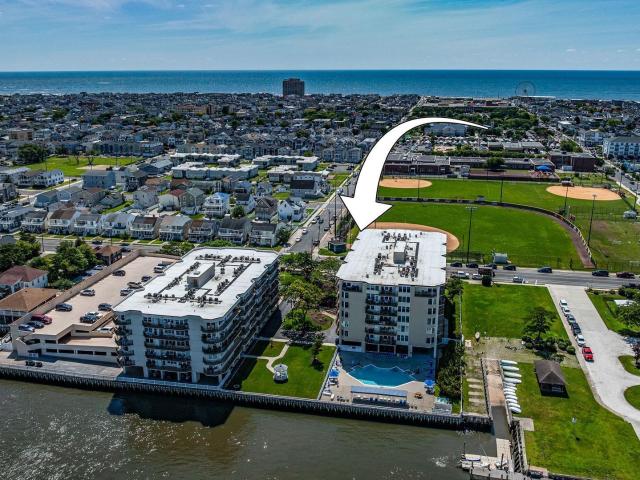 500 Bay Ave