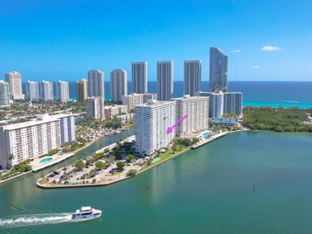 500 Bayview Dr #526, Sunny Isles Beach, FL 33160