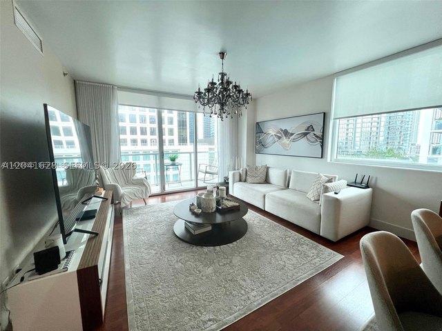 500 Brickell Ave Apt 1410, Miami, FL 33131