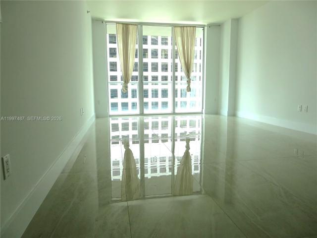 500 Brickell Ave, Unit 3006, Miami, FL 33131 | MLS #A11997 | Compass