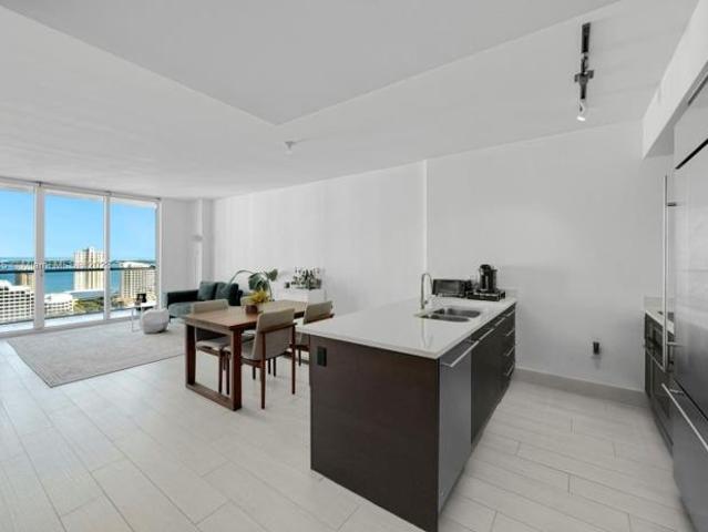 500 Brickell Ave #2800, Miami, FL 33131