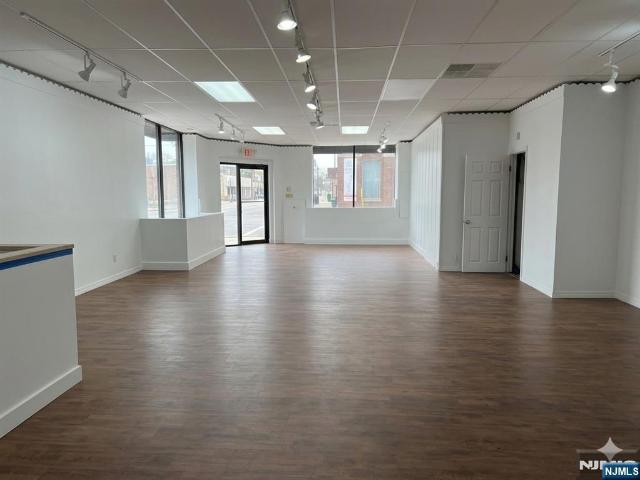 500 Broad Avenue # 500
