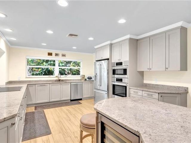 500 Gardenia Ln, Vero Beach, FL 32963