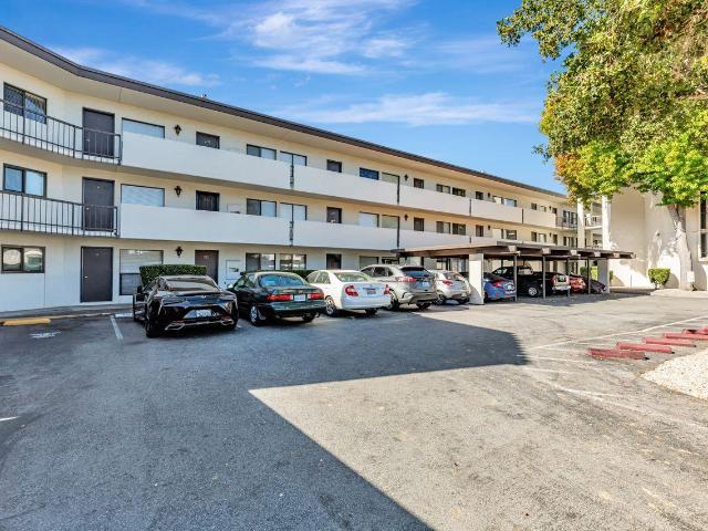 500 Glenwood Circle # 215