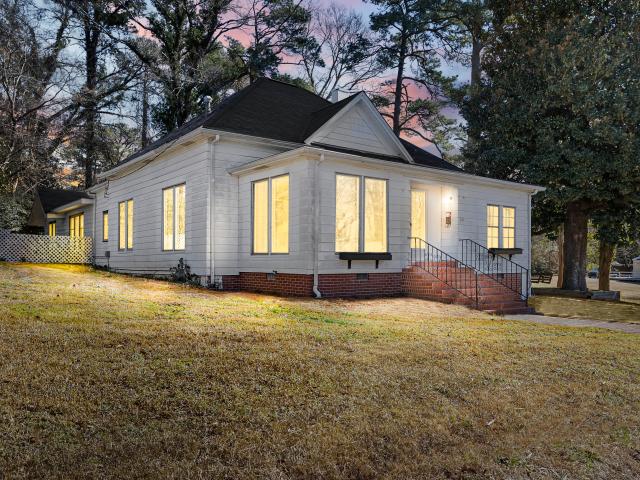 500 Greensboro Ave, Sanford, NC 27330 | MLS #10150 | Compass
