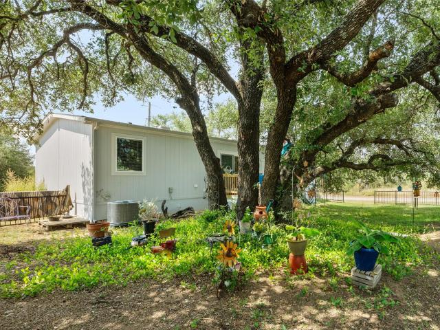 500 Dallas St