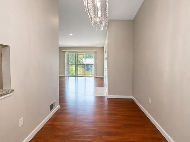 500 Danbury Ln