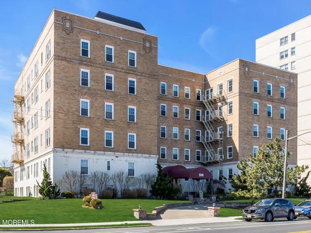 500 Deal Lake Drive Unit 5C