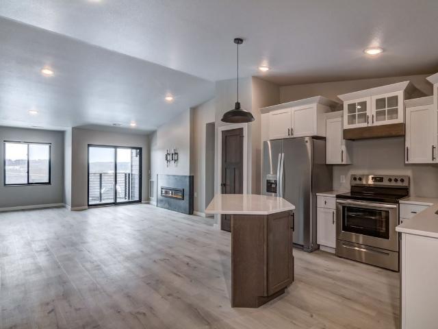 $500 Deposit! 1 Bedroom Apartment for Rent at 299 Fairfax St, Altoona, WI 54720
