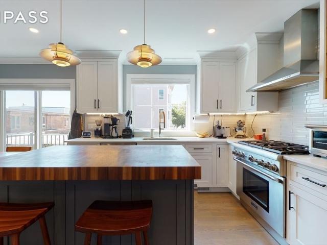 500 E 8th St. Unit 1, Boston, US, MA