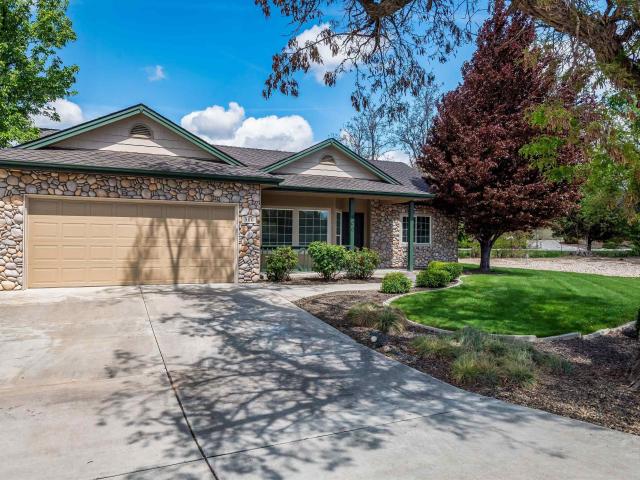 500 E Victory Rd