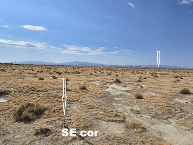 500 E Ave E, Redman, CA 93535