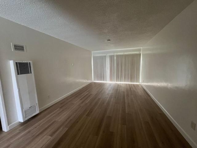 500 E Poppy Street 2 Bedroom Apartment for Rent at 500 E Poppy St, Long Beach, CA 90805 DeForest Park