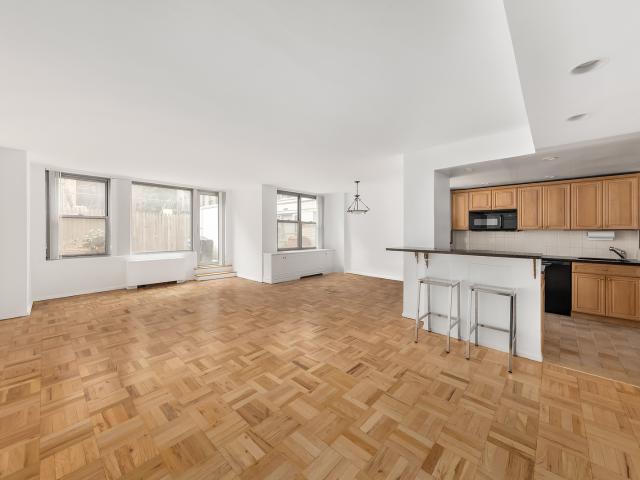 500 East 83rd Street, New York, NY