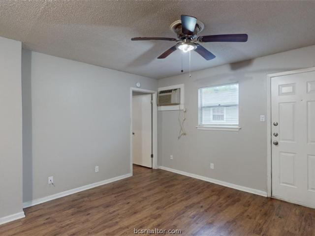 500 Foch Street 10