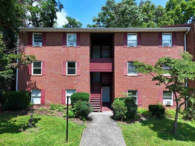 500 Houston St Apt 14, Blacksburg, VA 24060