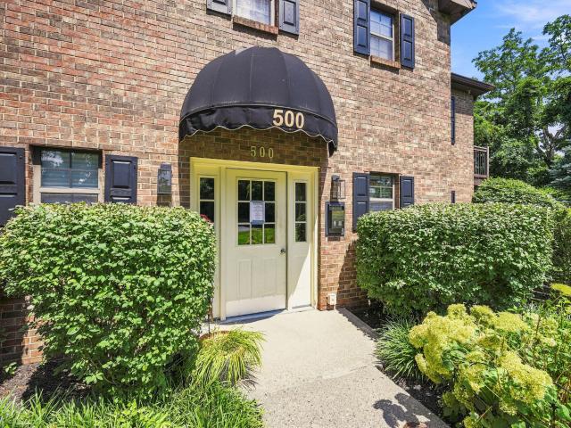 500 Hill Street 501