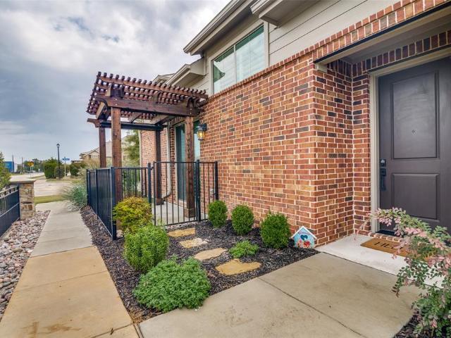 500 Oakridge Drive