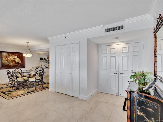 500 Ocean Dr, Unit W11, North Palm Beach, FL 33408 | MLS #M20052