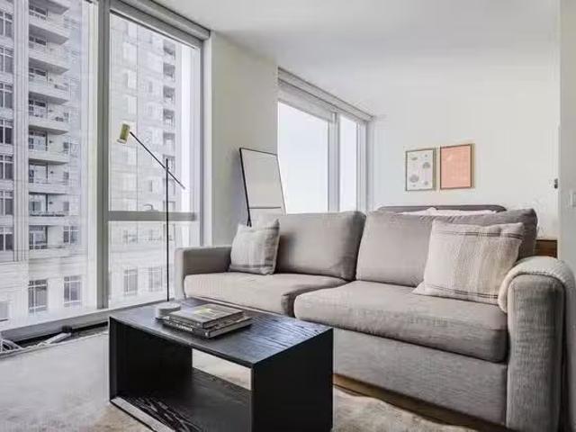 500 Lake Shore, 500 North Lake Shore Drive, Streeterville 1.