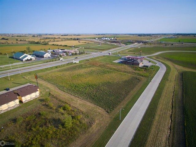 500 Lang Creek Ave, Grinnell, IA 50112