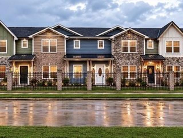 500 Legacy Unit 402, Alvin, TX 77511