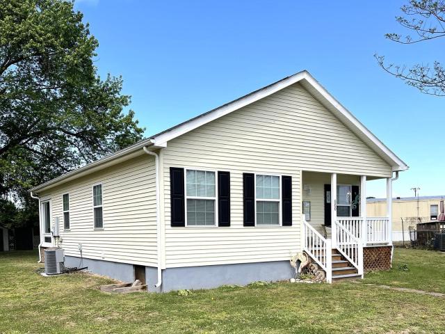 500 Lincoln Ave, Colonial Beach, VA 22443 | MLS #VAWE2011 | Compass