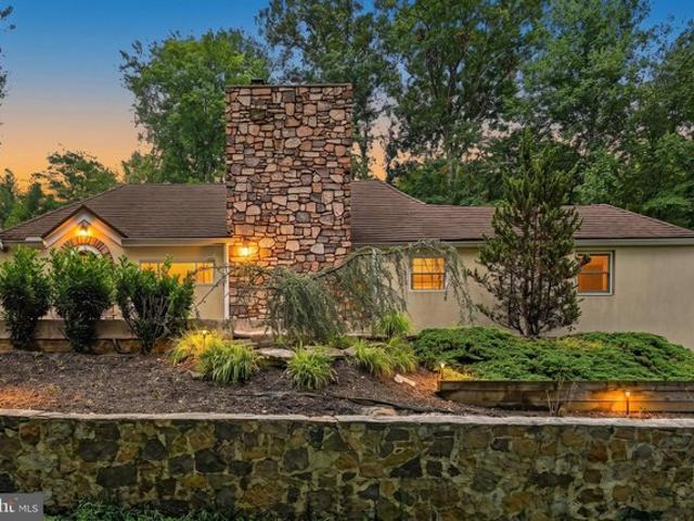 500 Mehaffie Ln, Harrisburg, PA 17112
