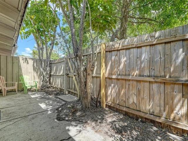 500 N Jefferson Ave Apt B5, Sarasota, FL 34237