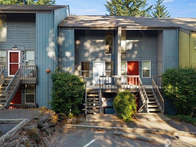 500 N National Ave Apt 14, Bremerton, WA 98312
