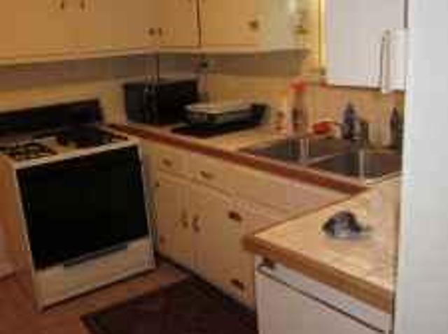 $500 Nice, 2 bedroom house, w/ yard Wilkes Barre near Gen Hosp. Wilkes Barre