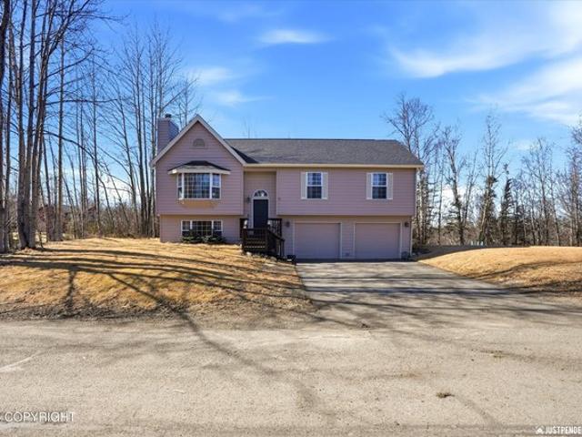 500 S Timberwood Cir, Palmer, AK 99645