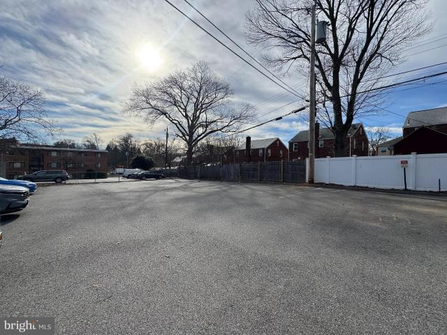 500 S Courthouse Rd, Unit 4, Arlington, VA 22204 | MLS #VAAR2071 | Compass