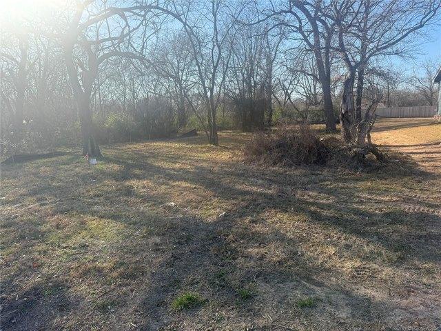 500 S Division St, Coweta, OK 74429