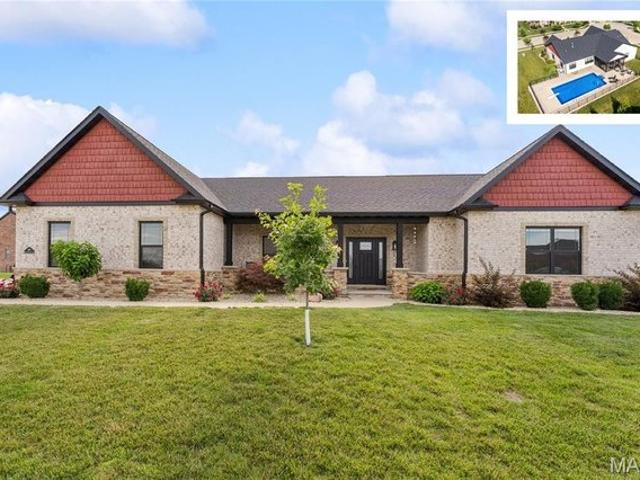 500 Shadow Rock Ct, Lebanon, IL 62254