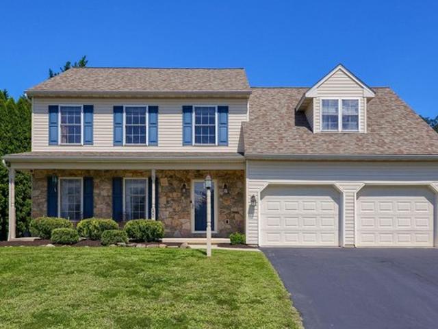 500 Silver Maple Ct, Mount Wolf, PA 17347