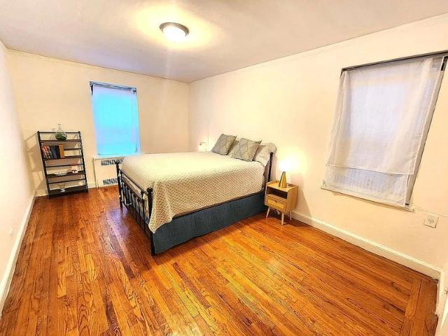 500 sqft and two private closets in private Pelham