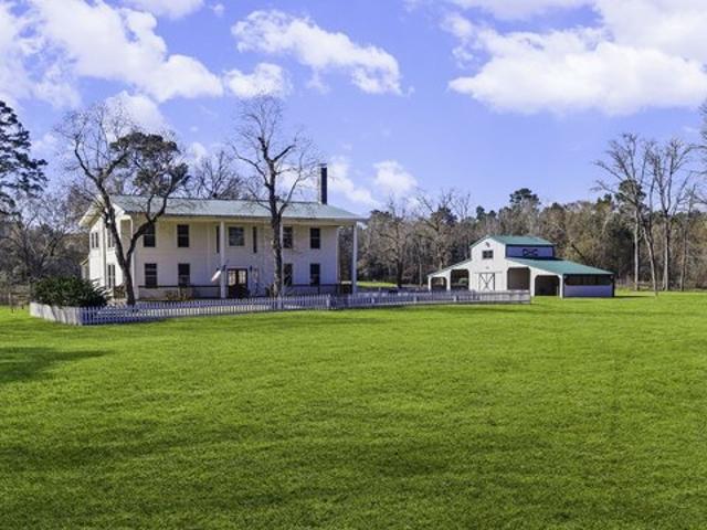 500 State Highway 156, Pointblank, TX 77364