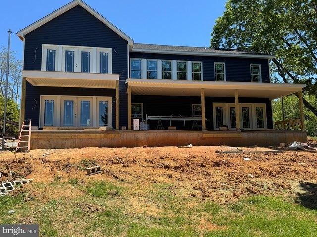 500 Surfside Dr, Moneta, VA 24121